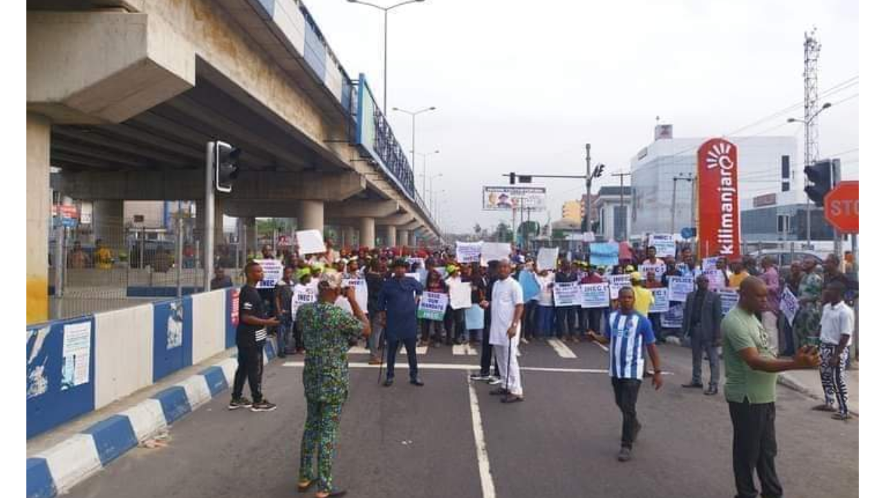 Rivers PDP Members Protest, Demands CTC Of Election Results