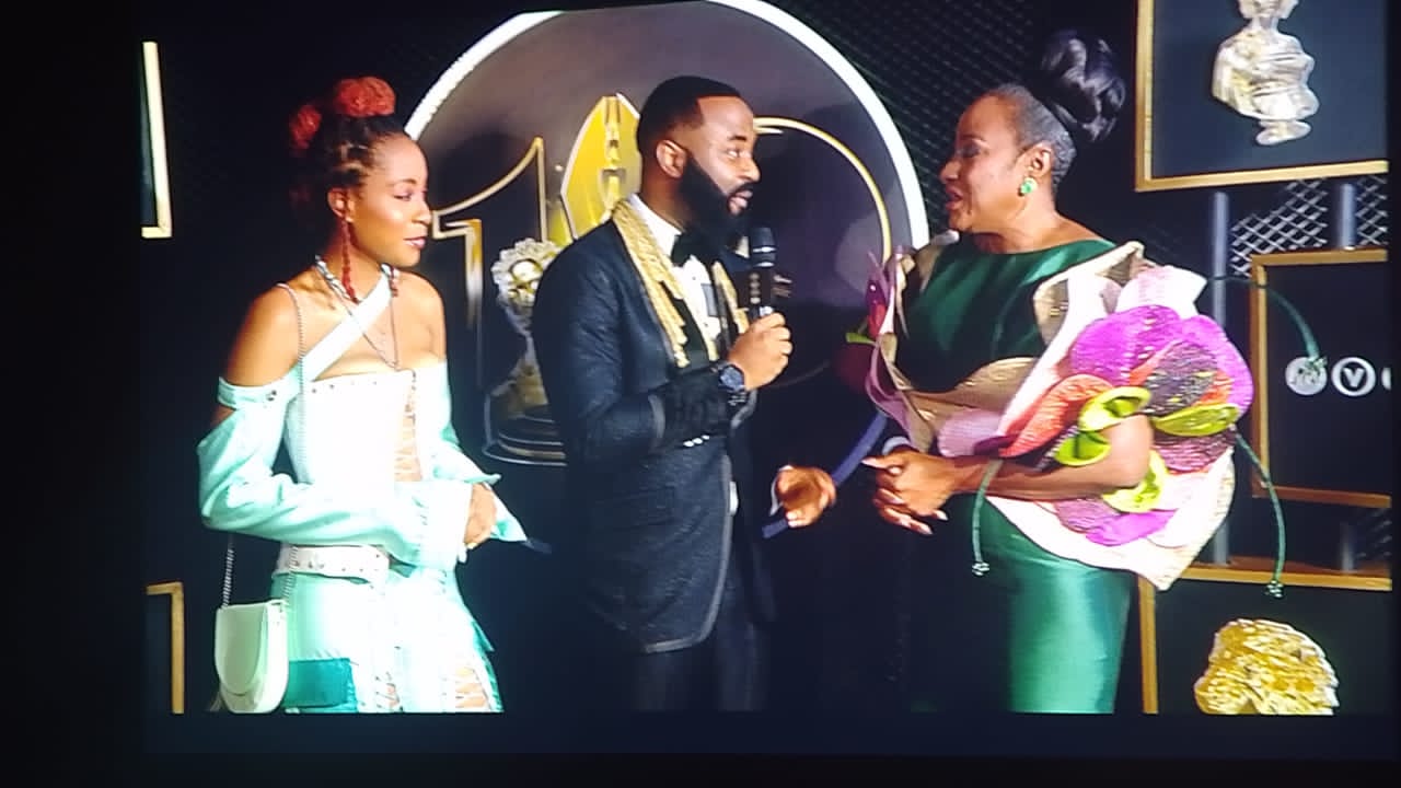 PICTORIAL: Celebs Stun Red Carpet At 10th AMVCA As Event Kicks Off 7pm