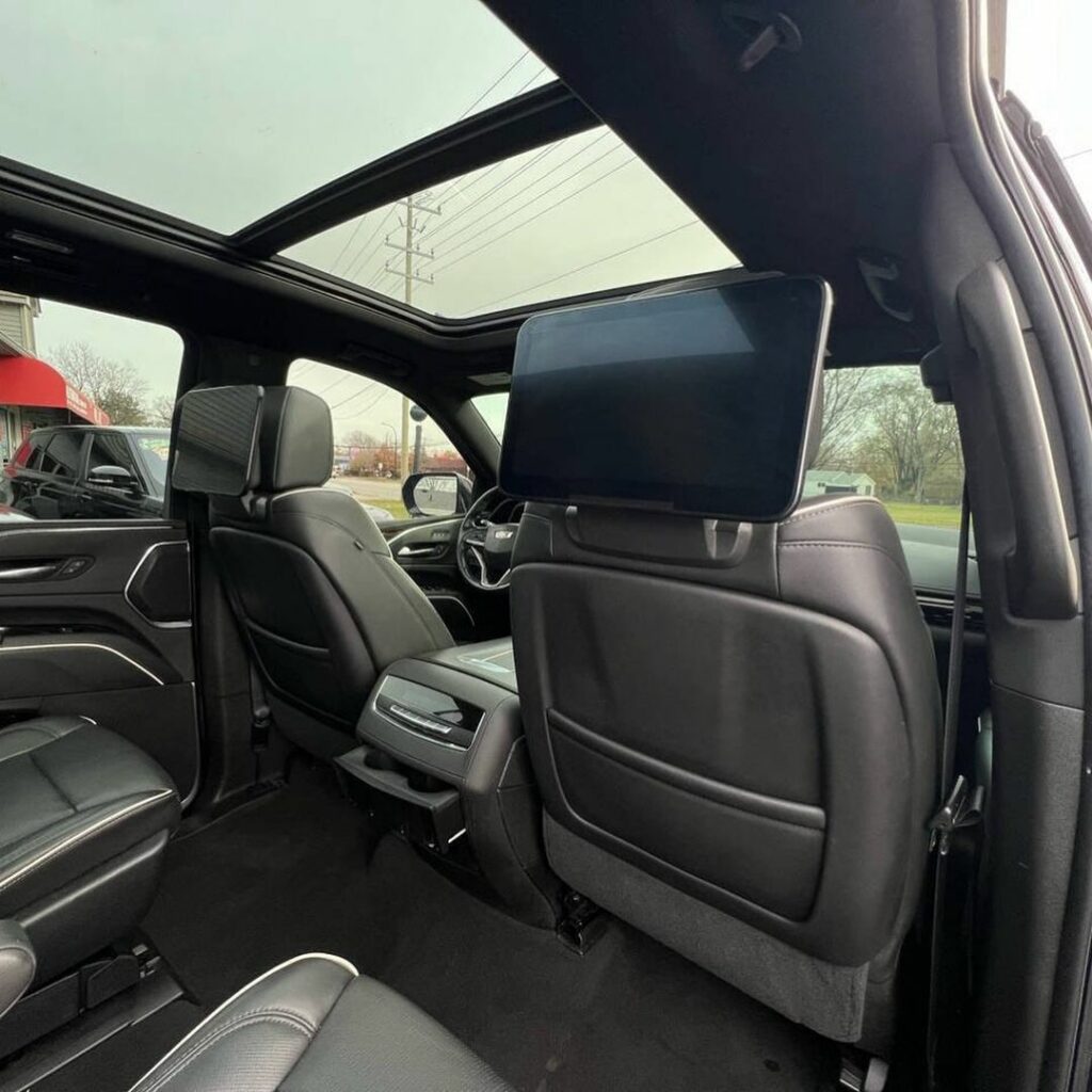 PICTORIAL: Automobile Firm Presents Luxury Car To Davido As 32nd ...