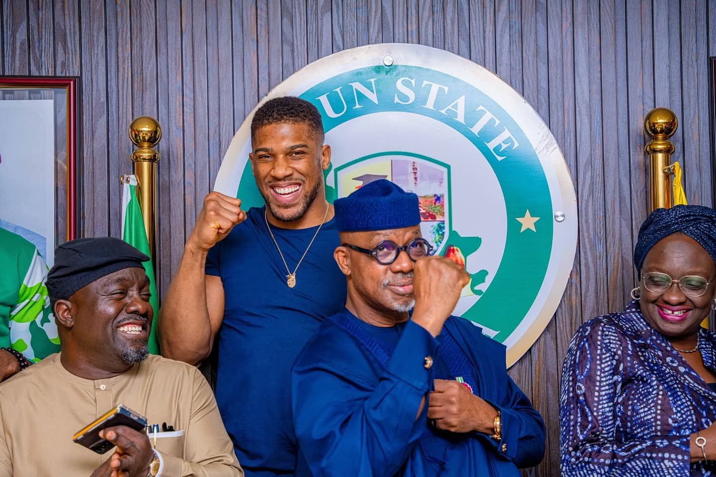 PICTORIAL: Gov Abiodun Hosts Anthony Joshua, Appoints Boxer Ogun Sports ...
