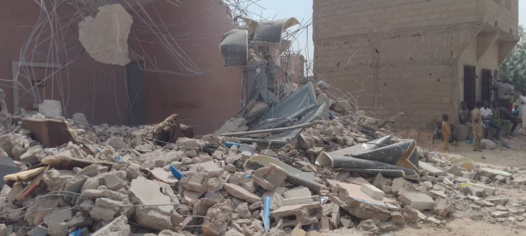 PICTORIAL: 4 Die As Residents, Security Operatives Clash Over ...