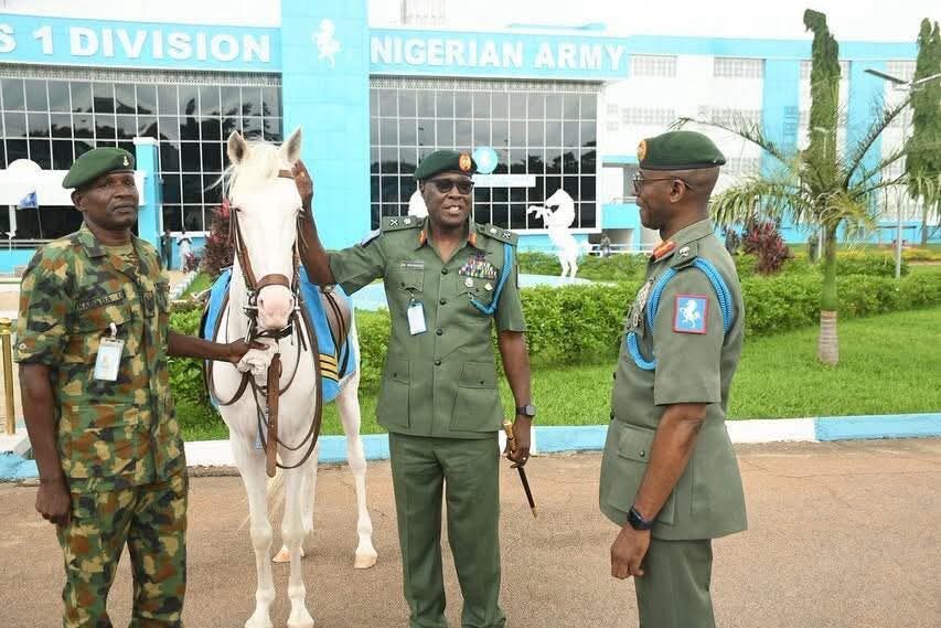 PICTORIAL: Nigerian Army's 1 Division Gets New GOC