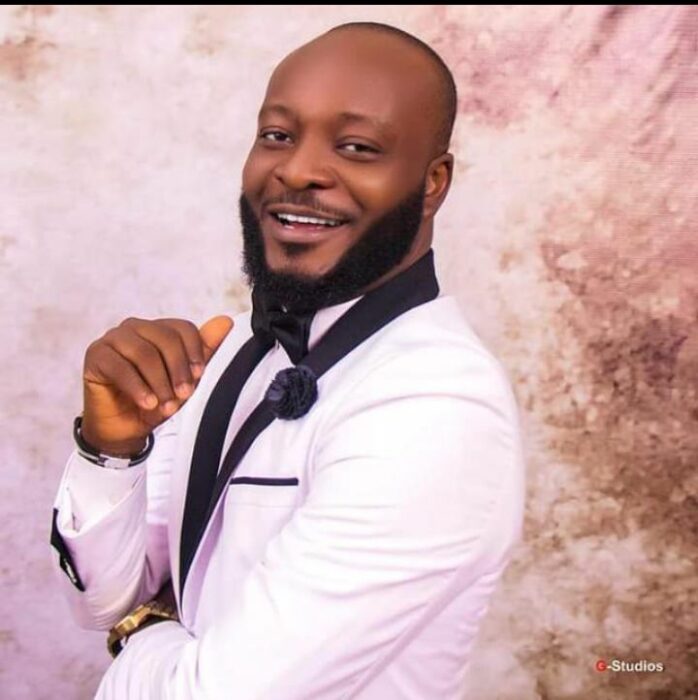 Agboola Gets Award December 19