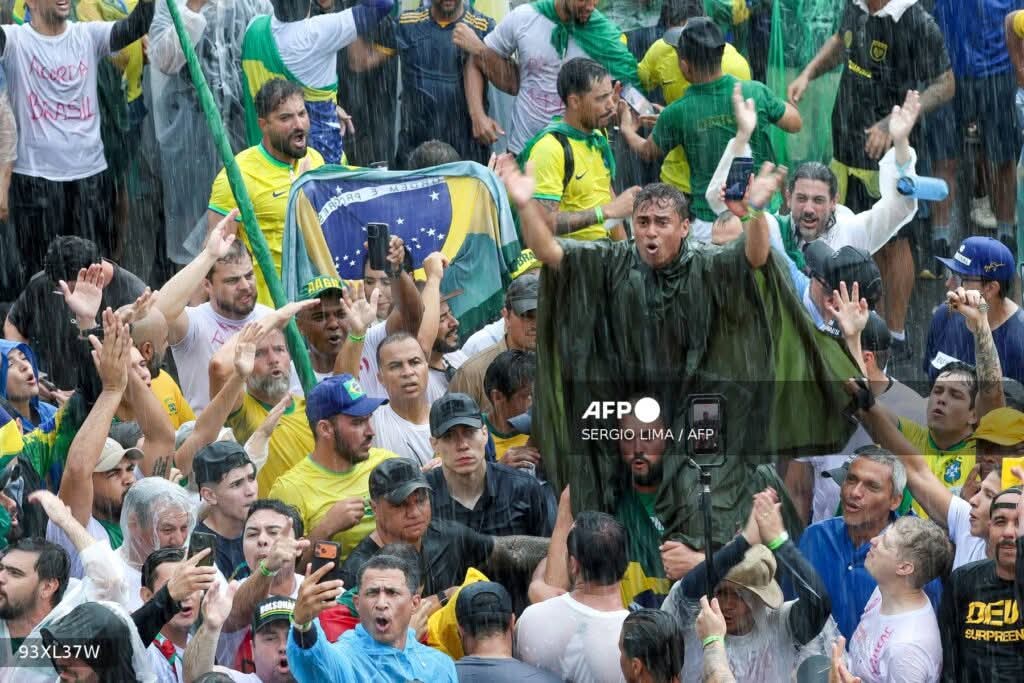 Lightning Strike Injures 89 At Rally For Brazil’s Ex-President Bolsonaro