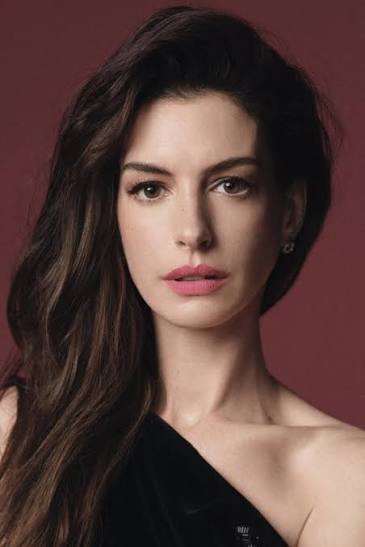 I Suffered From Blindness For 10 Years — Actress Anne Hathaway