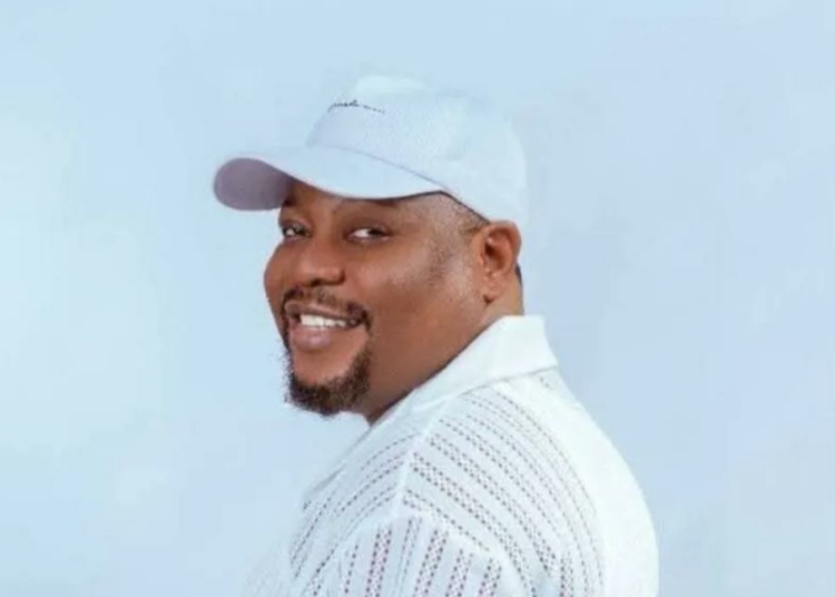 “I See Him Every Day Beside Me” — Taiwo Adegbodu’s Twin Brother Speaks ...