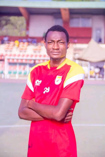 Wikki Tourists Defender Dies In Road Crash